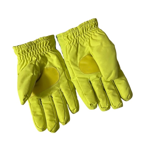 Freezy Freakies | Accessories | Freezy Freakies Yellow Unicorn Heart ...